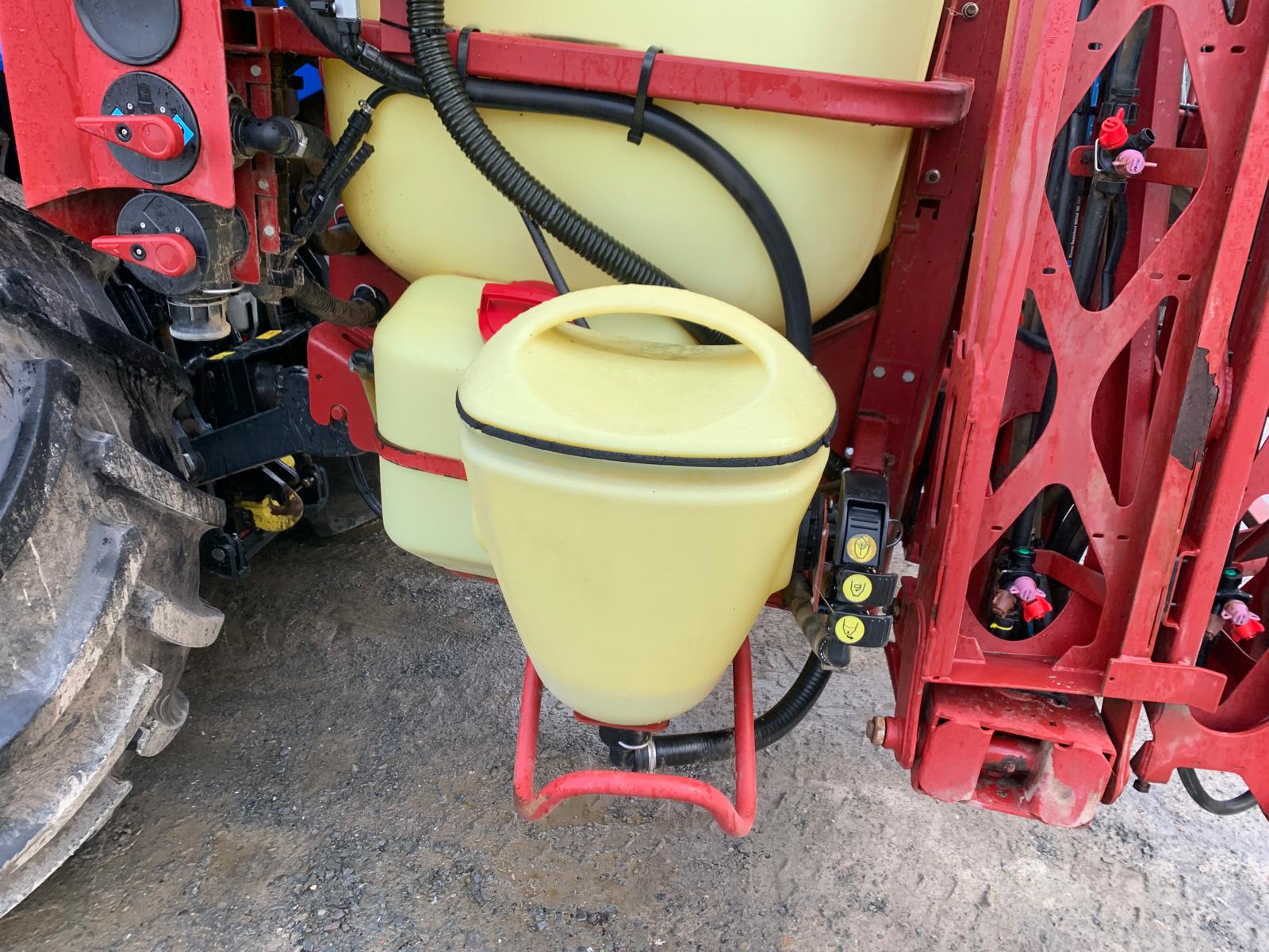2011 Hardi Master Plus sprayer - JH McPherson